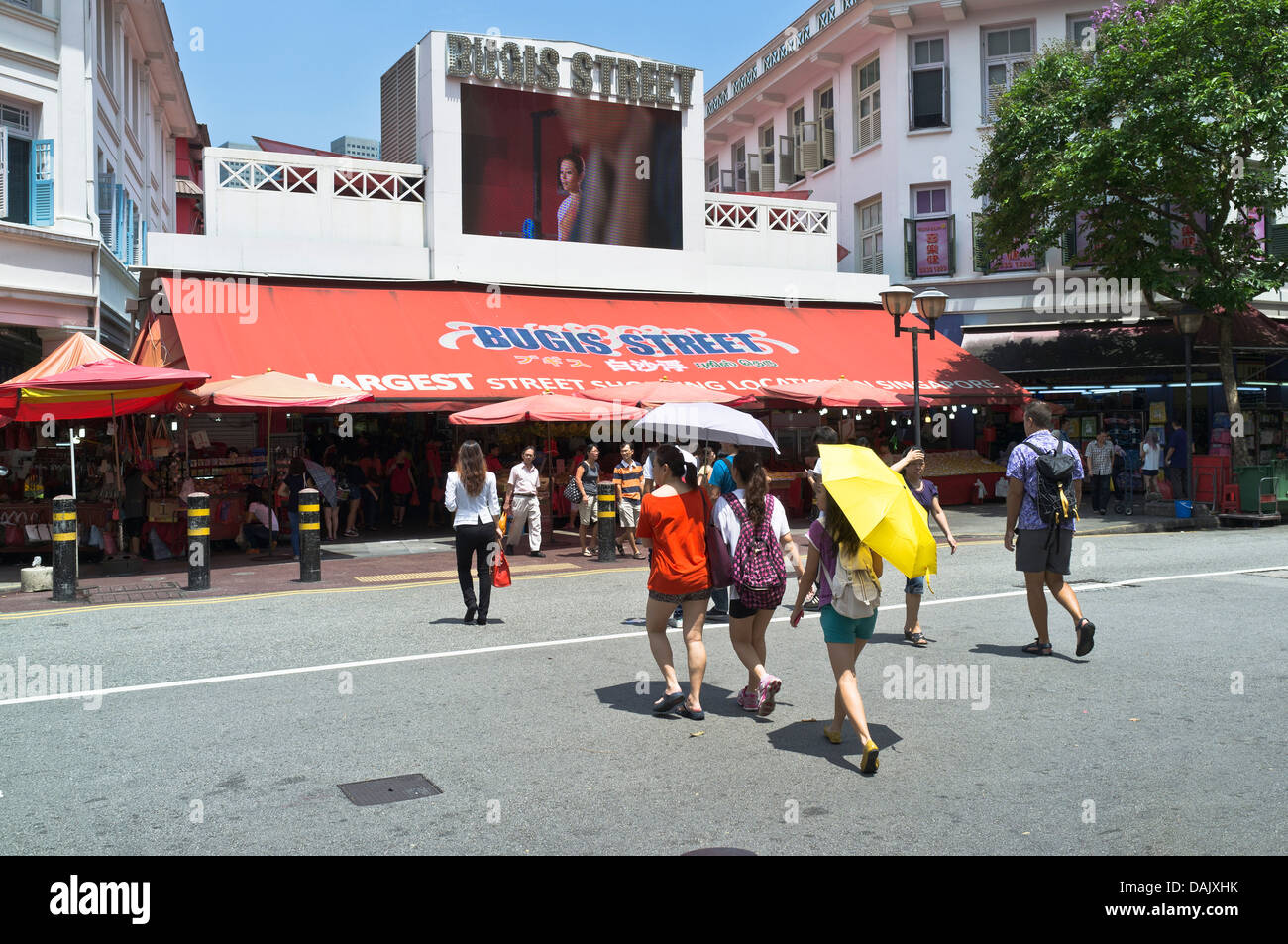 dh BUGIS STREET SINGAPORE Bugis street market building entrance people ...