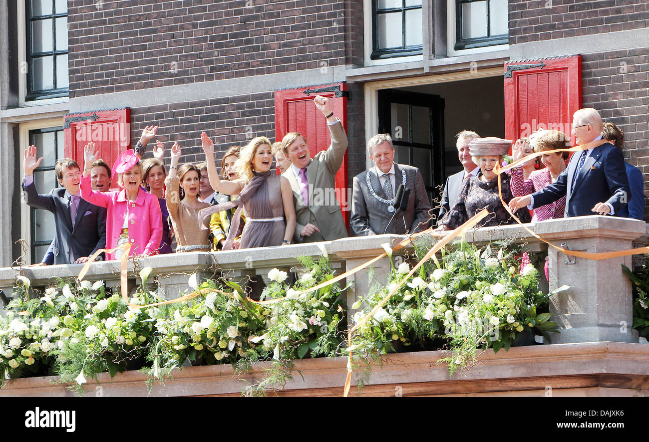 Members of the Dutch royal family celebrate Queensday in Thorn and ...