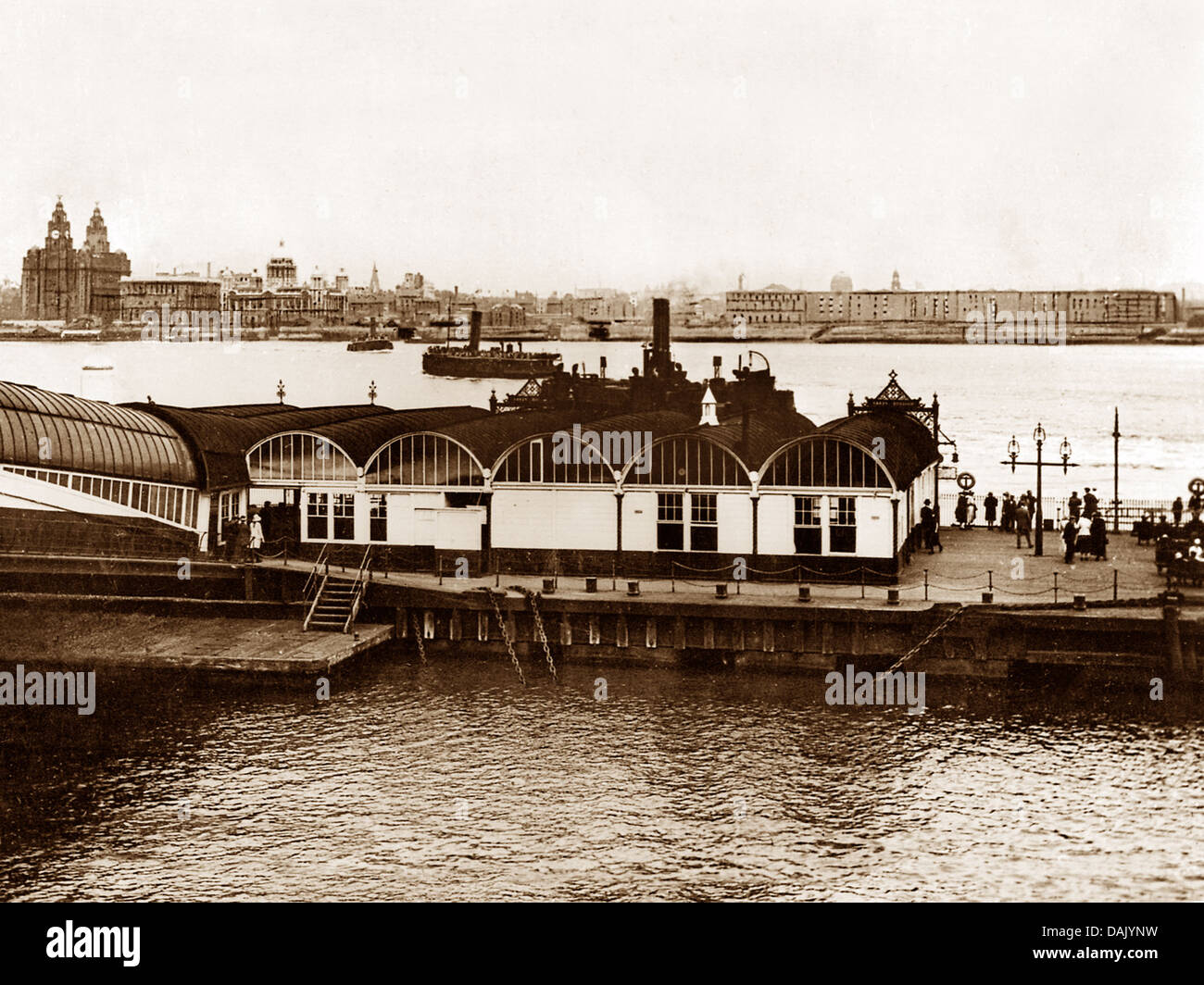Birkenhead Docks High Resolution Stock Photography and Images - Alamy