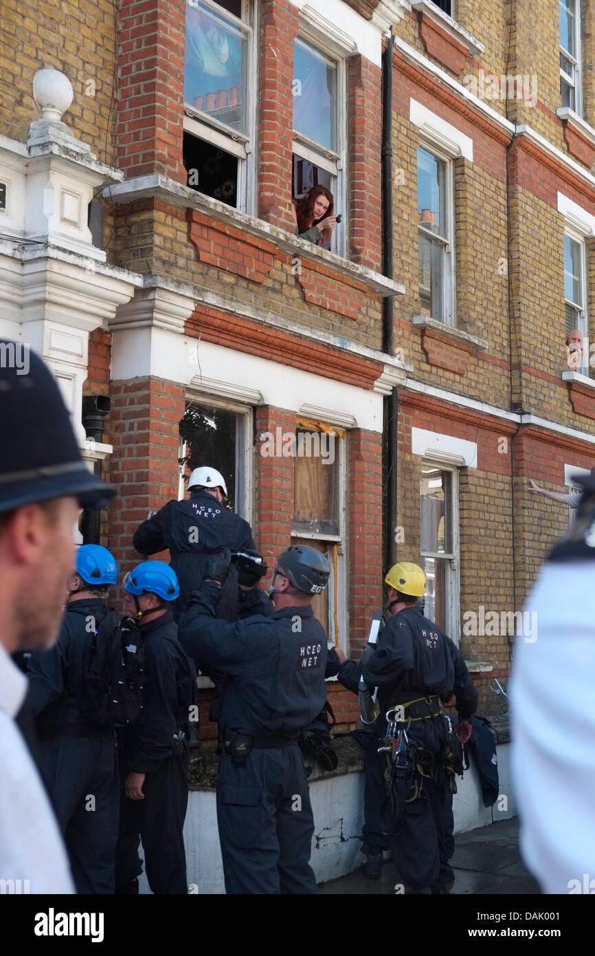 Bailiffs uk homes hi-res stock photography and images - Alamy