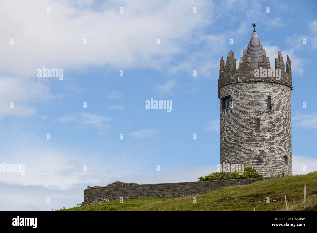 Irish tower house hi-res stock photography and images - Alamy