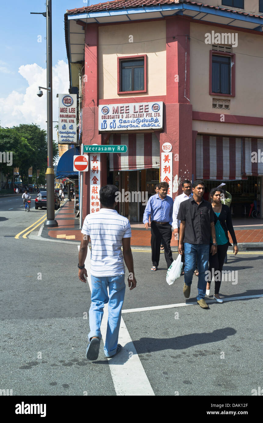 dh LITTLE INDIA SINGAPORE Indian people walking across road Stock Photo ...