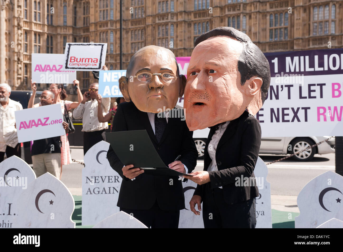 Actors protest london hi-res stock photography and images - Alamy