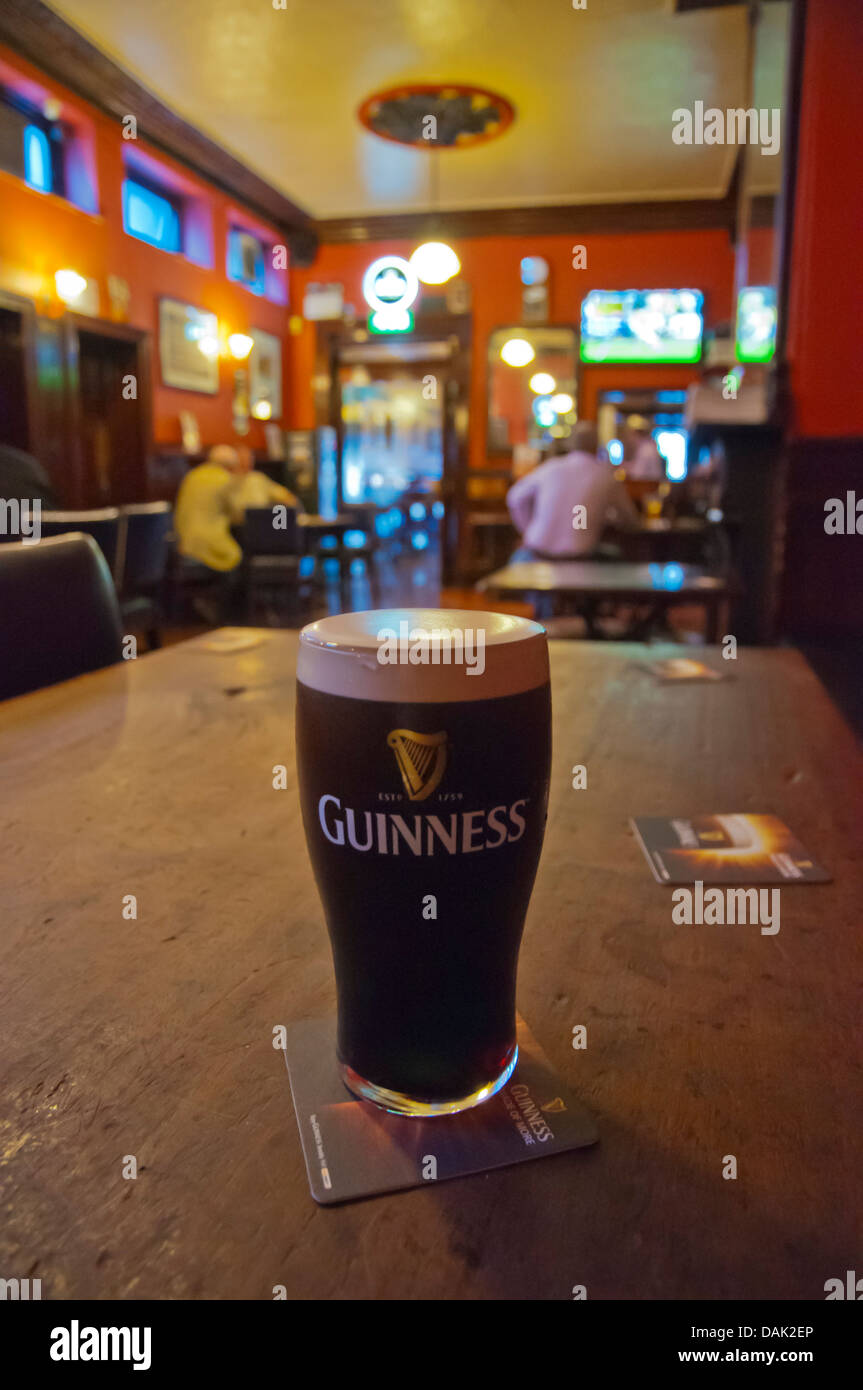 Guinness bar ireland hi-res stock photography and images - Alamy