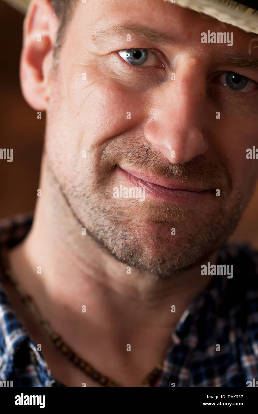 Cowboy with beard hi-res stock photography and images - Alamy