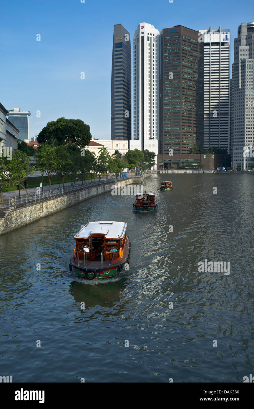 dh Singapore River BOAT QUAY SINGAPORE Bumboat cruise tours Singapore ...