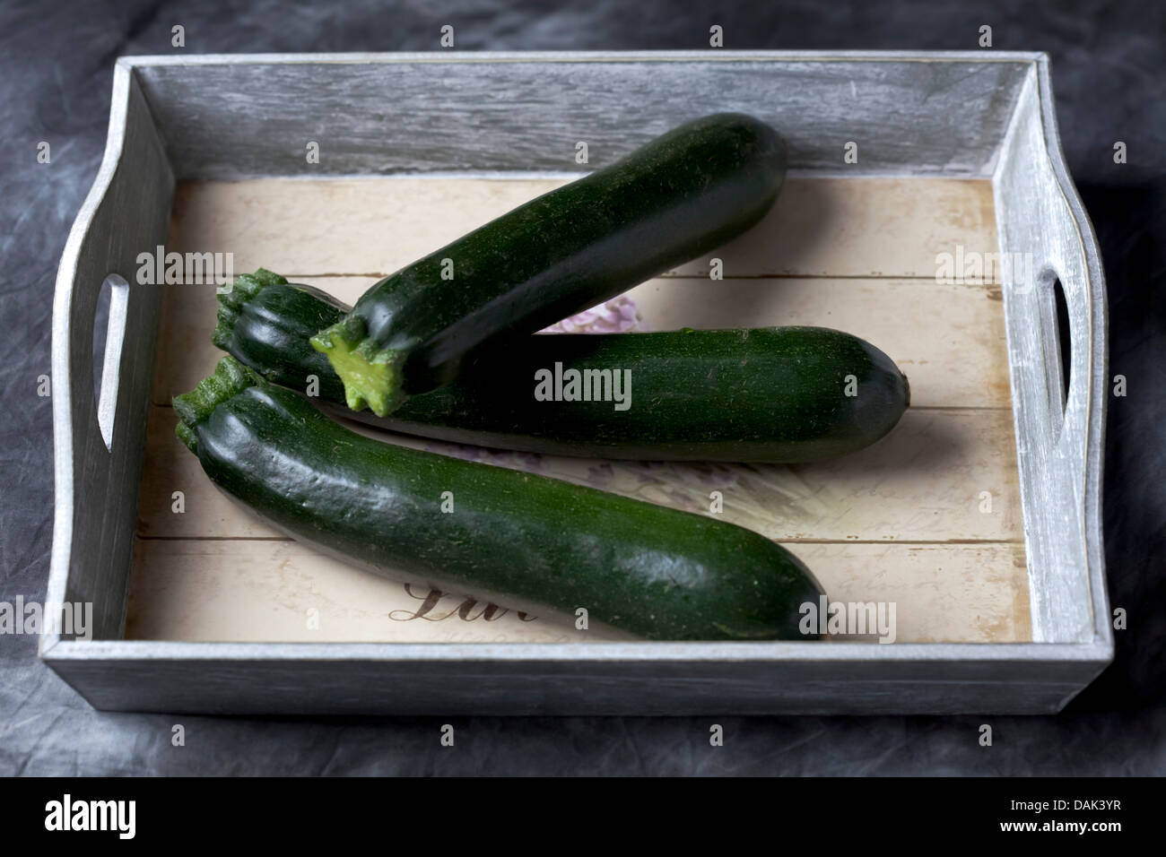Courgette on tray hi-res stock photography and images - Alamy