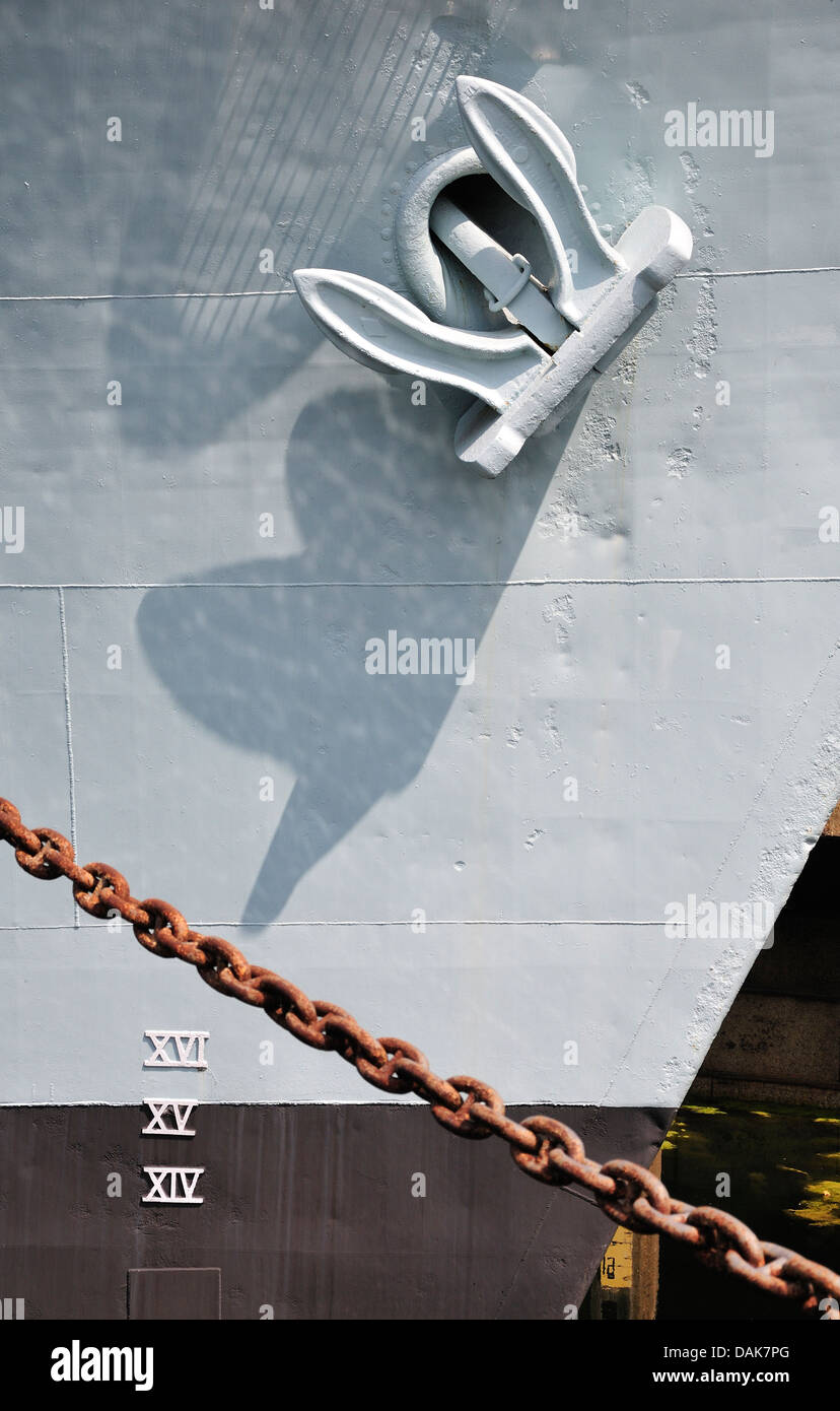 Chatham, Kent, England. Chatham Historic Dockyard. HMS Cavalier (1944 ...
