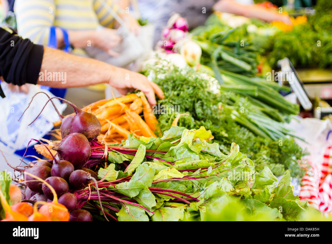 Fresh produce at the local farmer's market Stock Photo - Alamy
