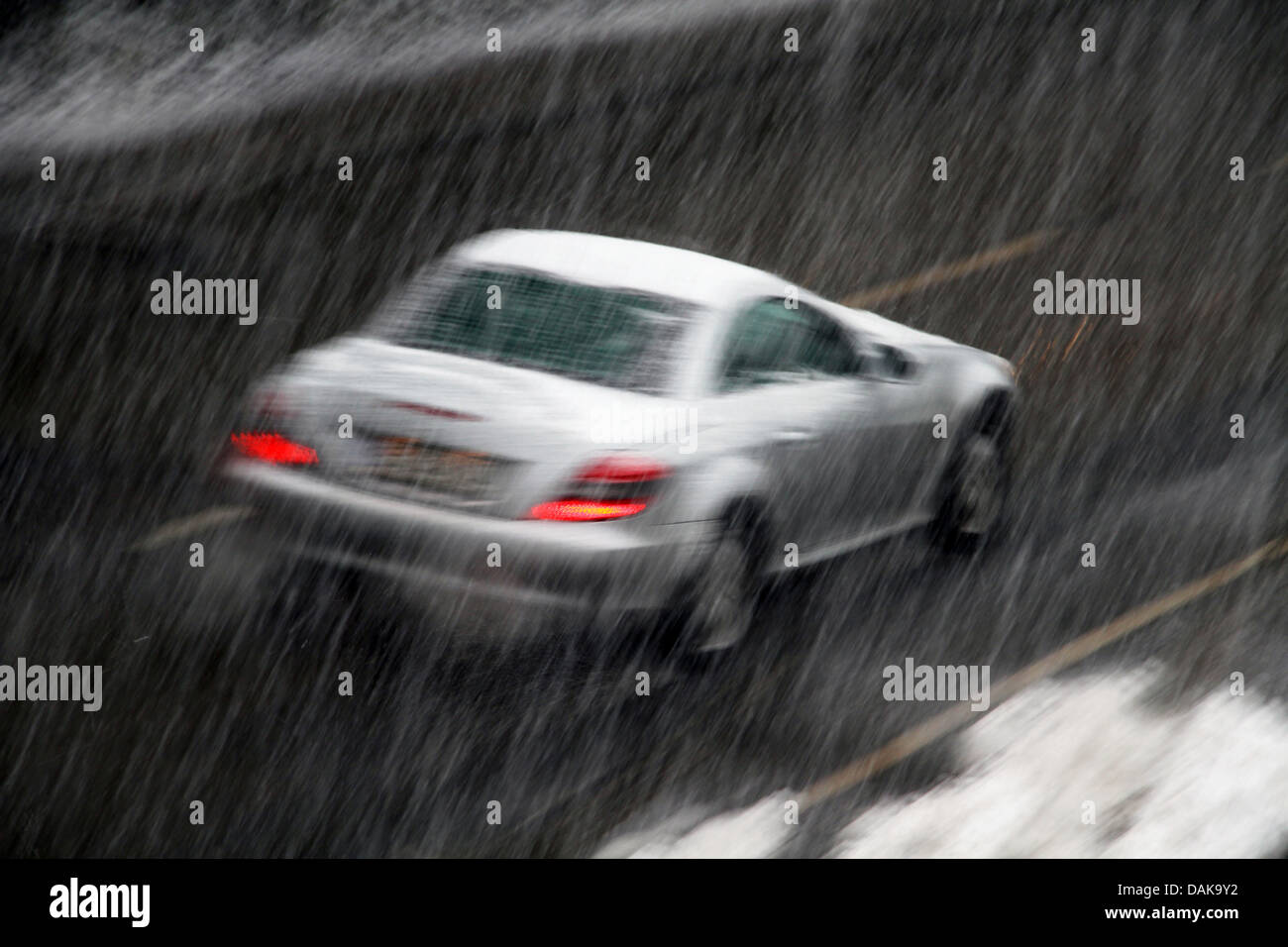 Driving in a storm hi-res stock photography and images - Alamy