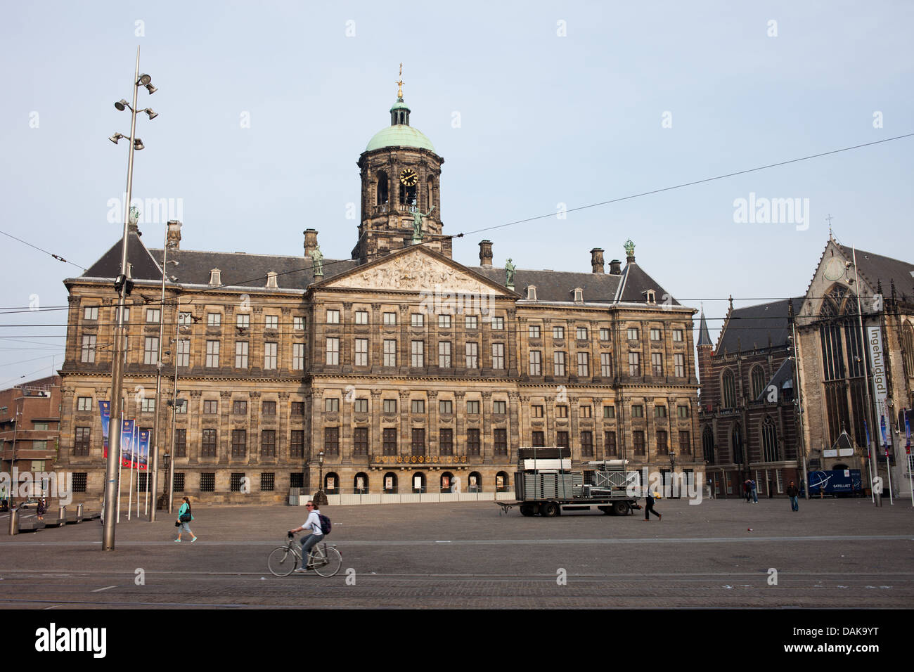 Royal palace dam square historical hi-res stock photography and images ...