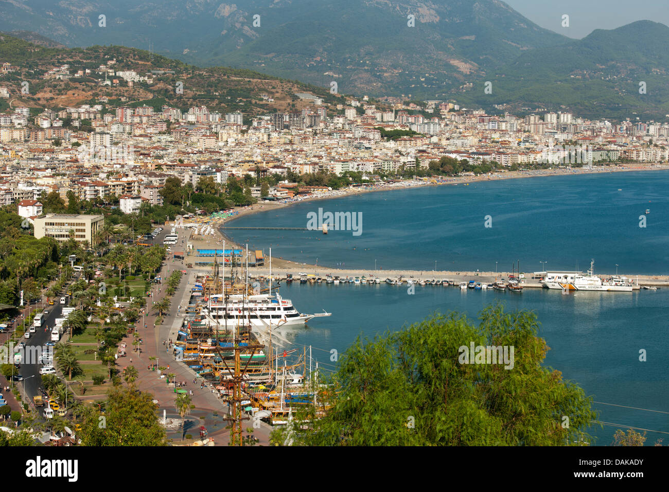 Türkei, Provinz Antalya, Alanya, Blick von der Mittleren Burg auf den ...