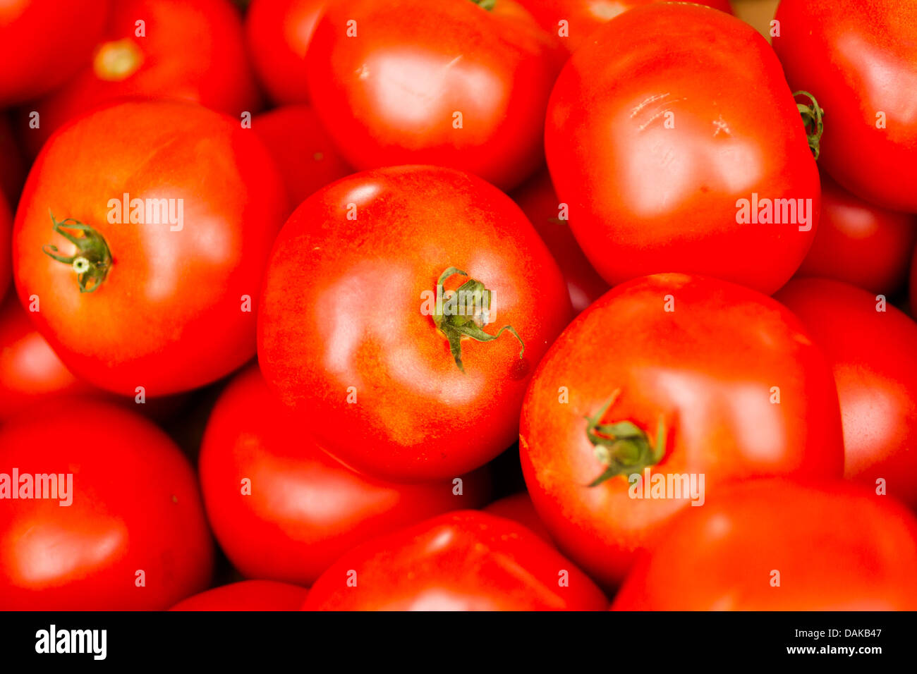 Fresh produce at the local farmer's market Stock Photo - Alamy