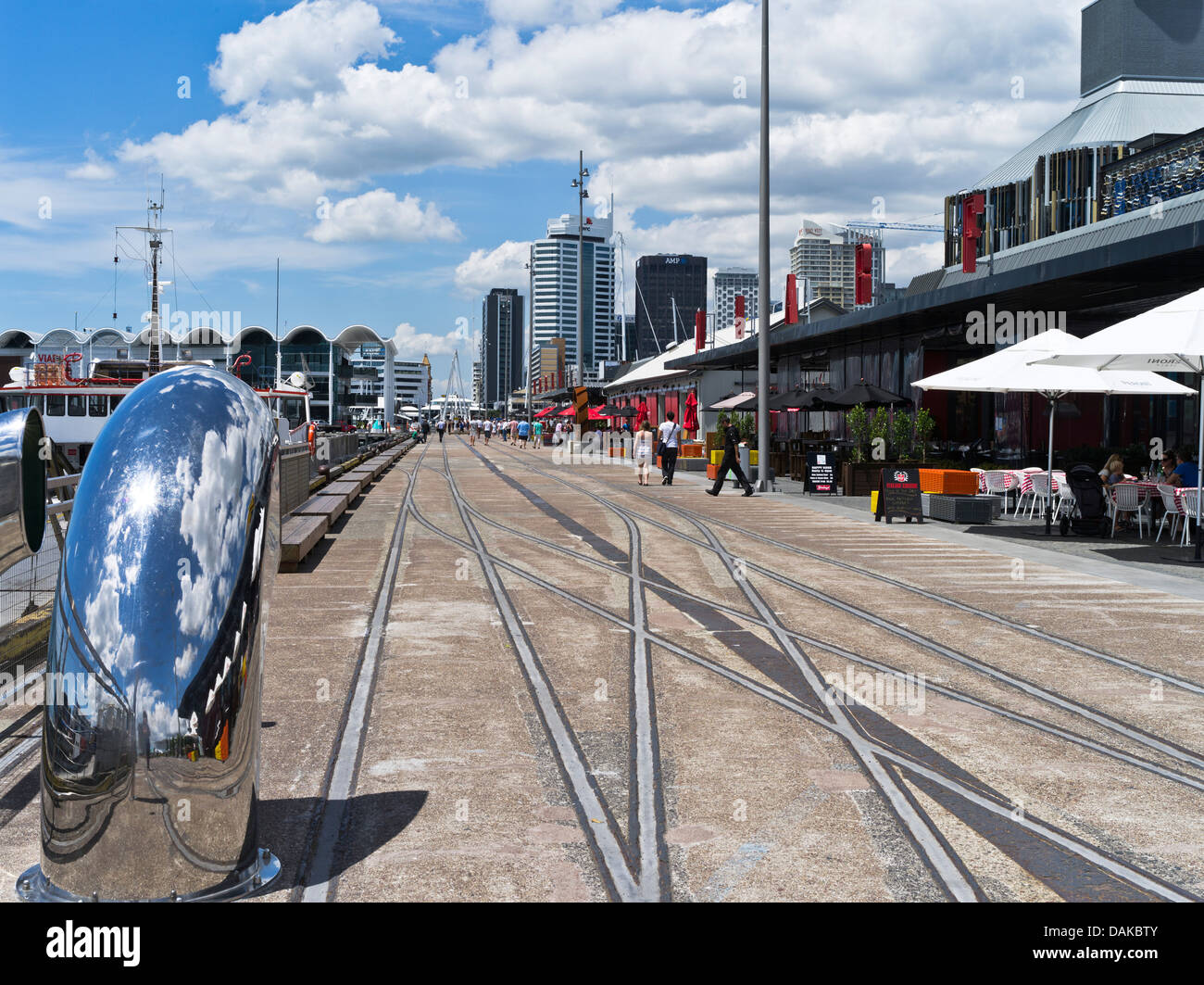 dh Wynyard Quarter AUCKLAND NEW ZEALAND North Wharf sculpture people ...