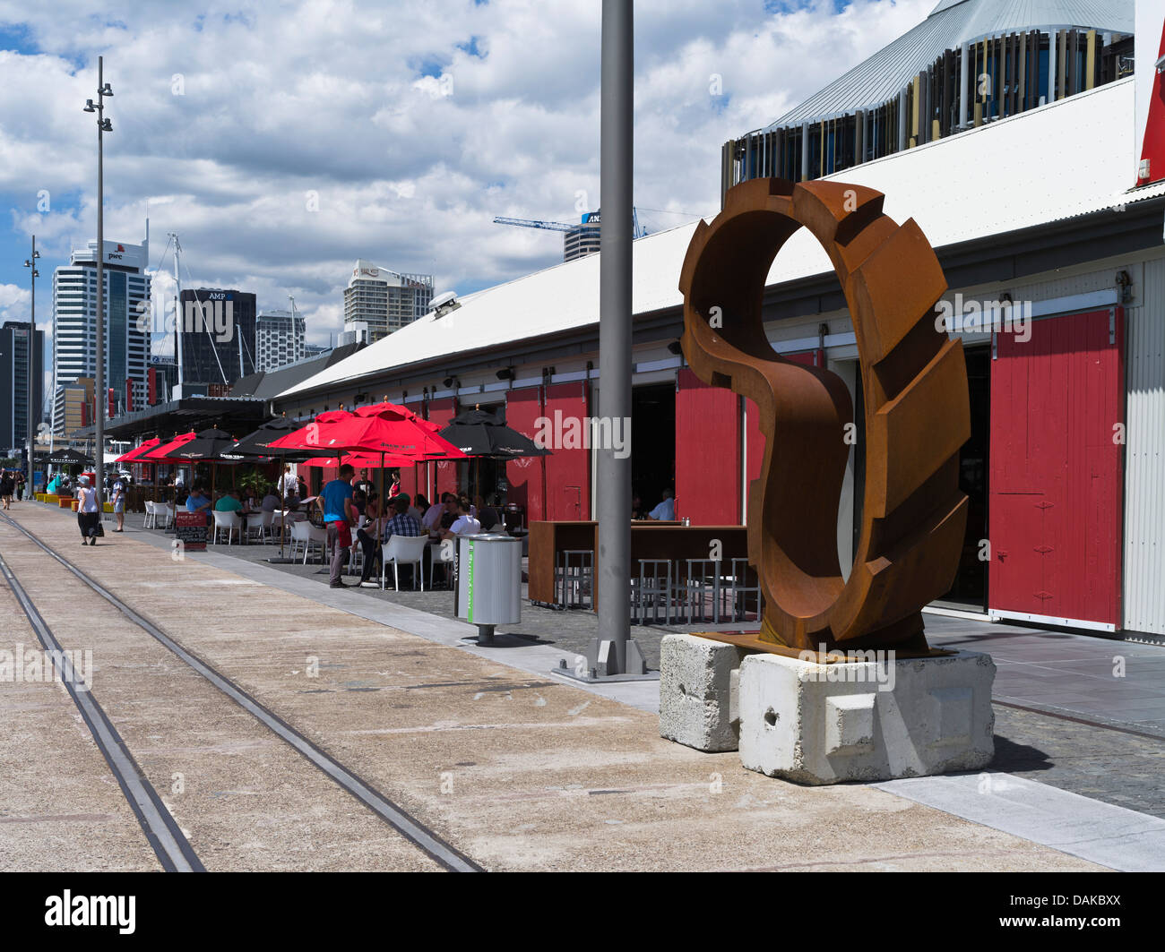 dh Wynyard Quarter AUCKLAND NEW ZEALAND North Wharf sculpture people ...