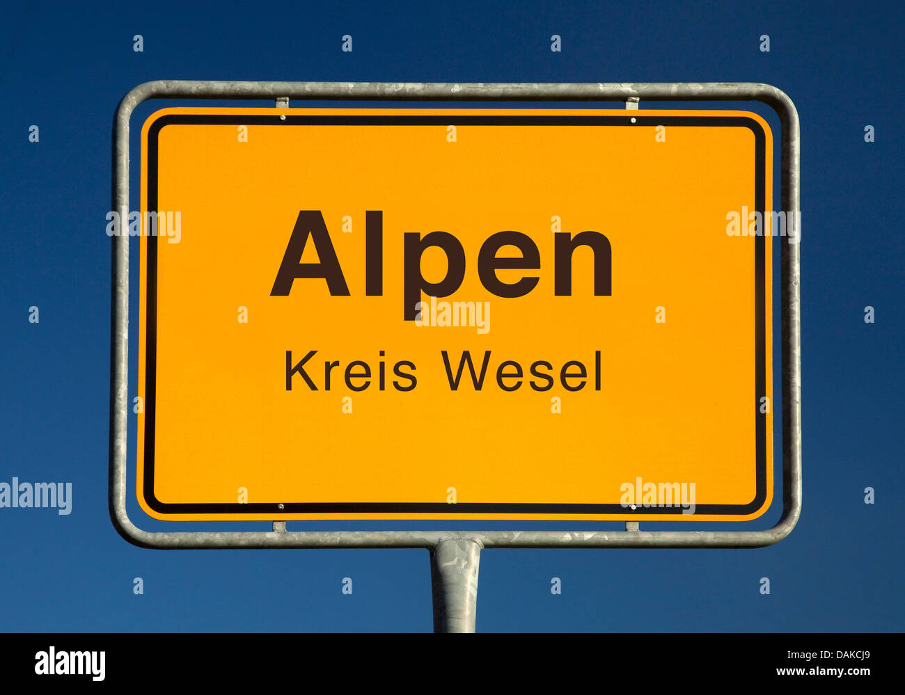 Alpen place name sign hi-res stock photography and images - Alamy