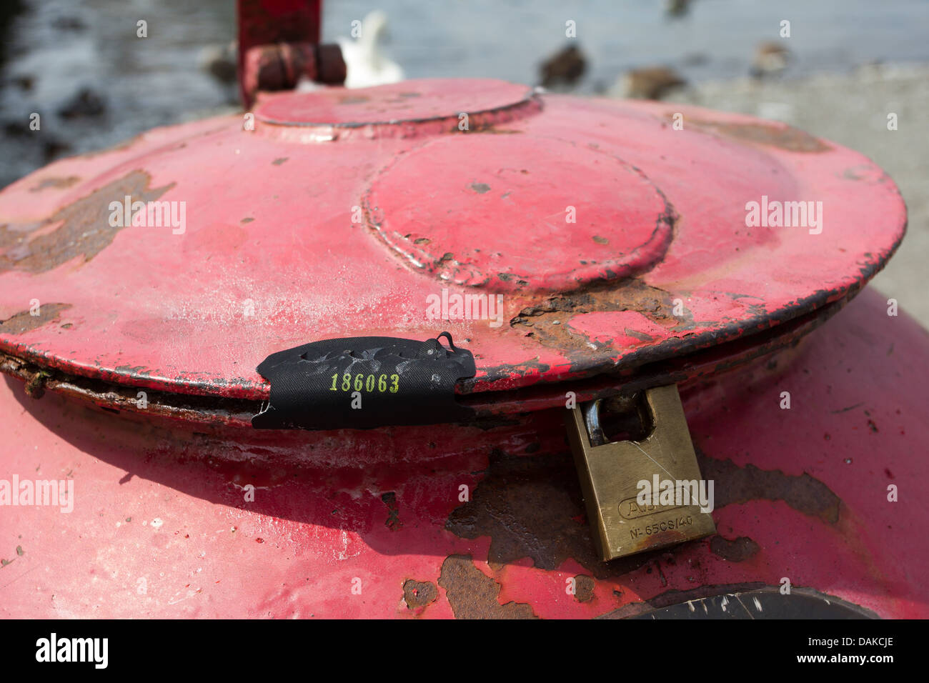 Ww2 mine hi-res stock photography and images - Alamy