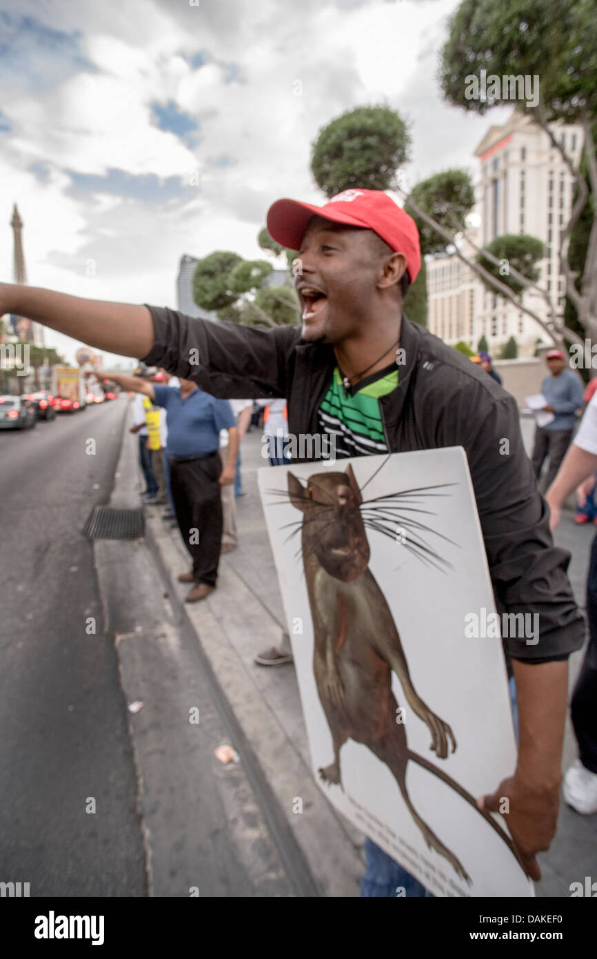 Cities evenings nights signs hi-res stock photography and images - Alamy