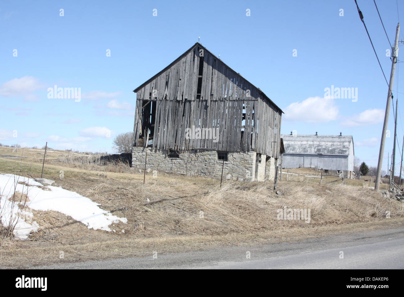 Old abandoned dilapidated farm building hi-res stock photography and ...