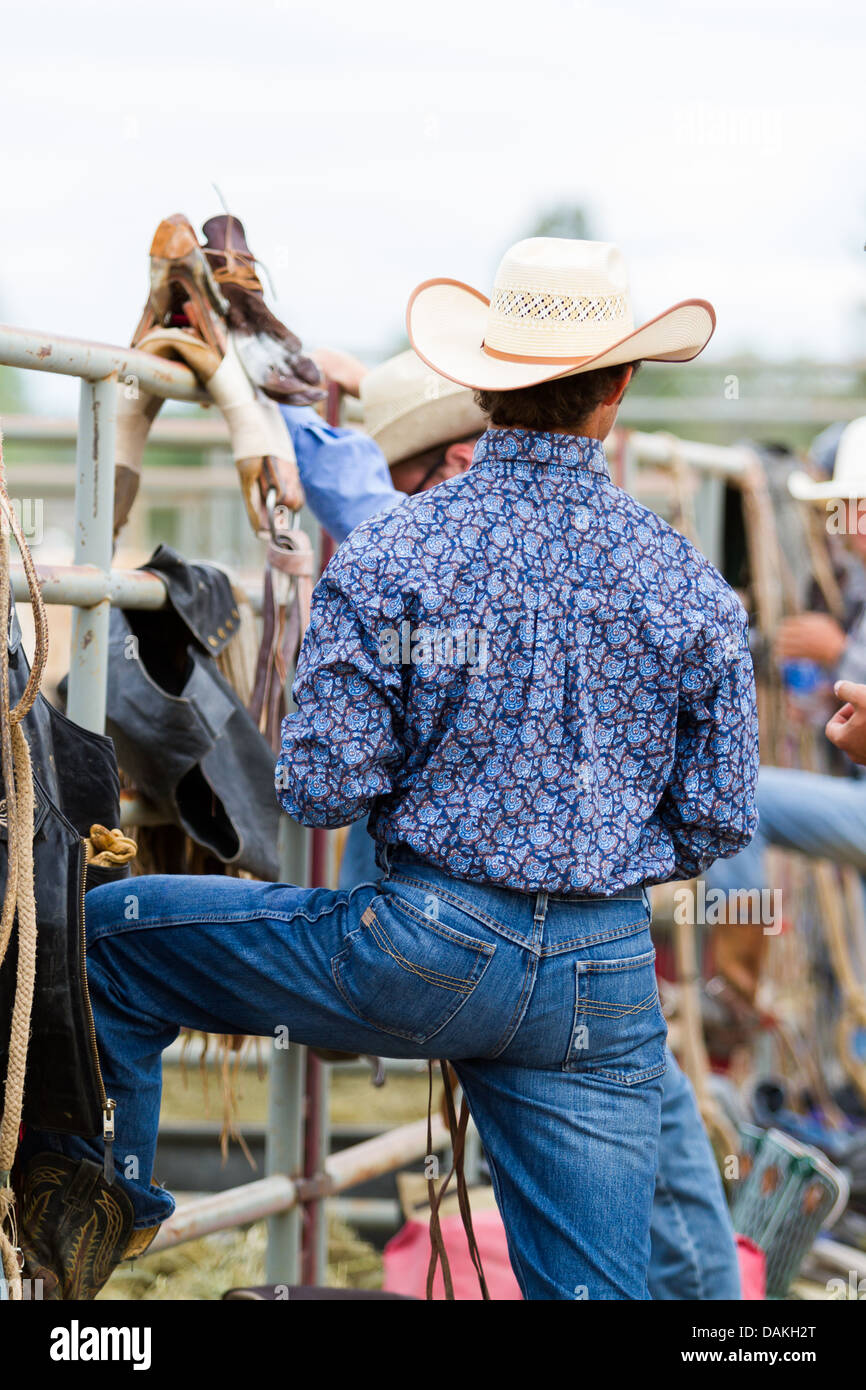 Colorado cowboy mountain hi-res stock photography and images - Alamy