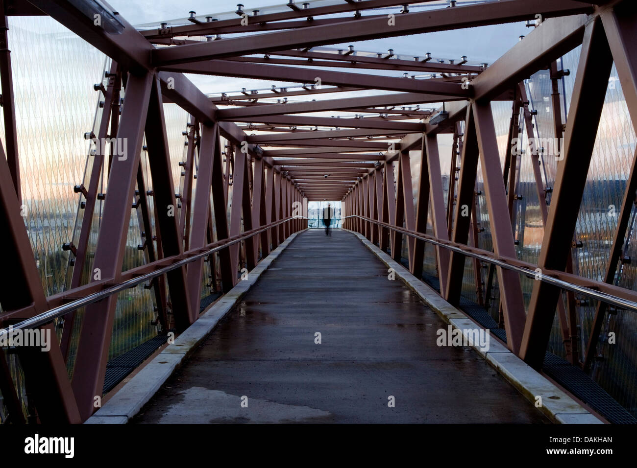 Elevator lift girders hi-res stock photography and images - Alamy