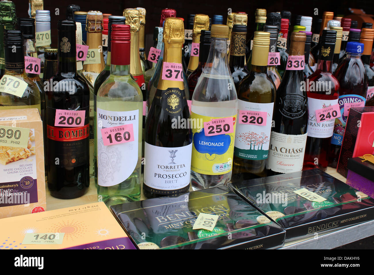 Raffle prizes hi-res stock photography and images - Alamy