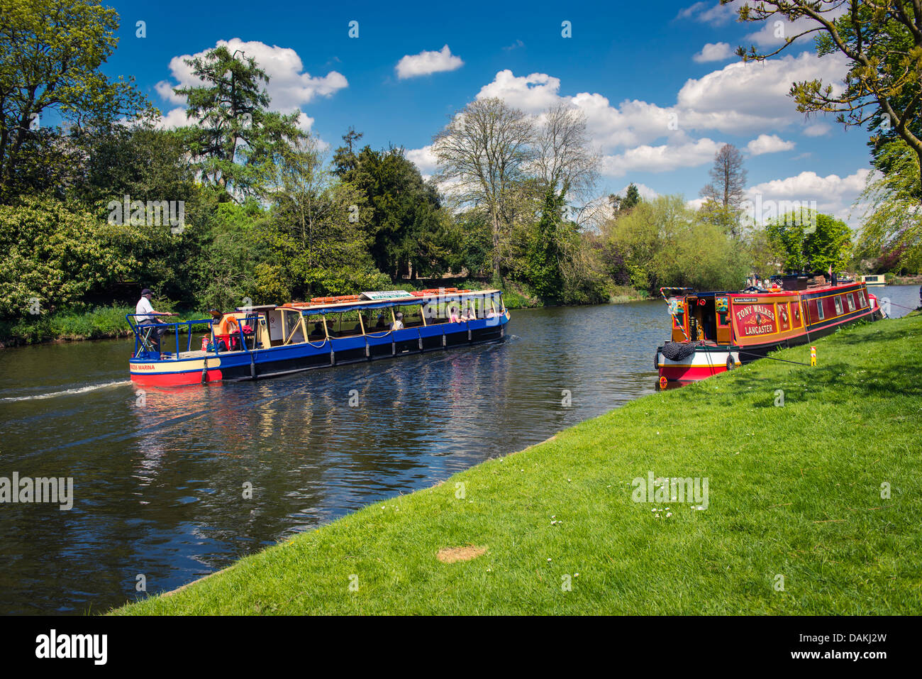 Longboats hi-res stock photography and images - Alamy