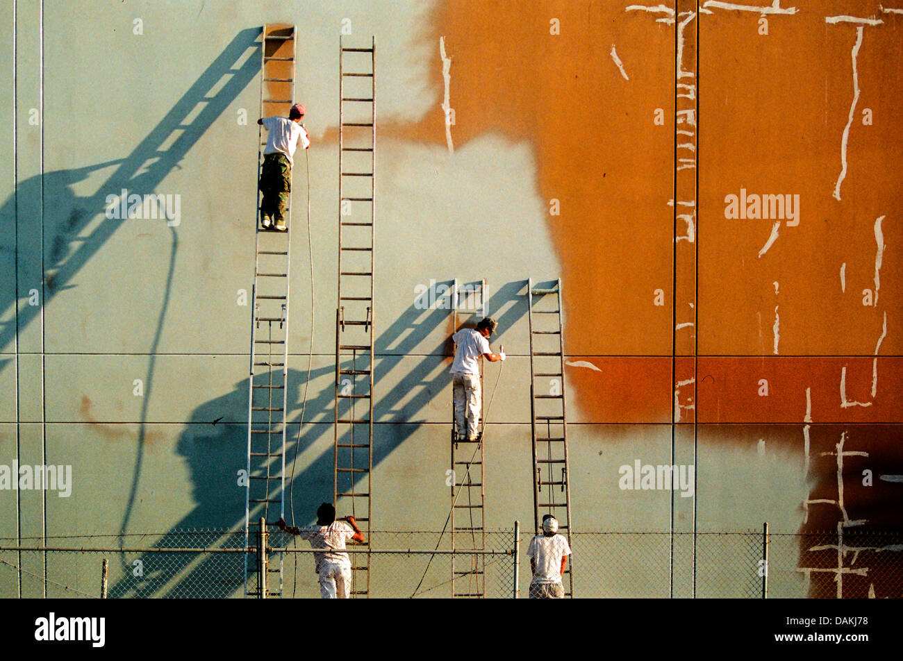 Daylight ladders hi-res stock photography and images - Alamy