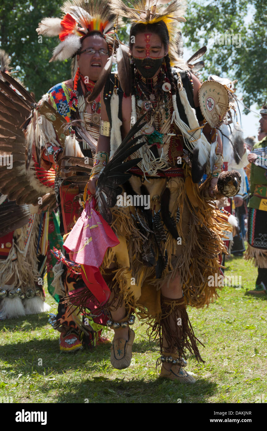 Mohawk tribe hi-res stock photography and images - Alamy