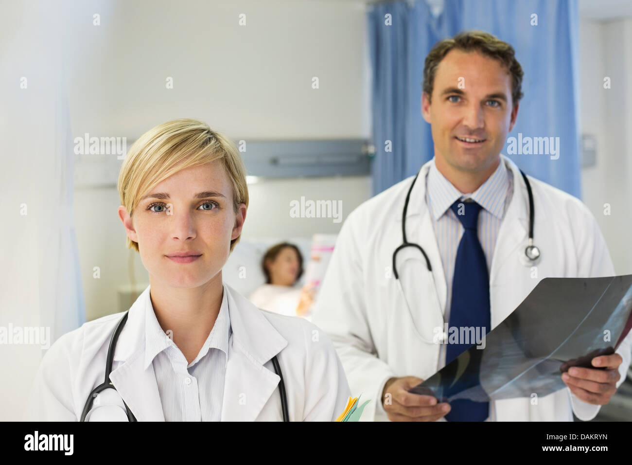 Doctors rounds hospital hi-res stock photography and images - Alamy