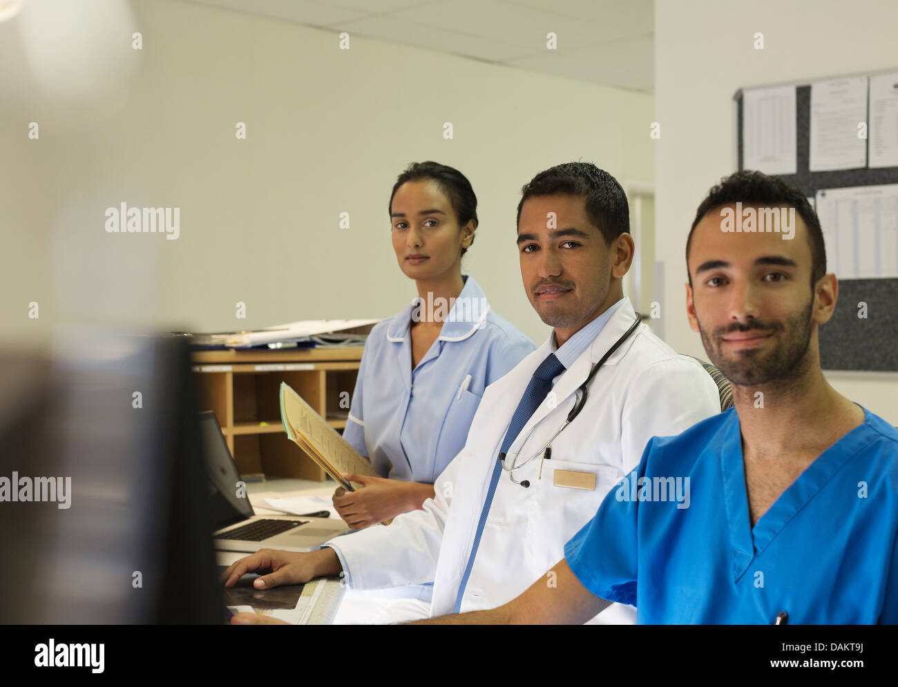 Medical staff equipment hospital hi-res stock photography and images ...