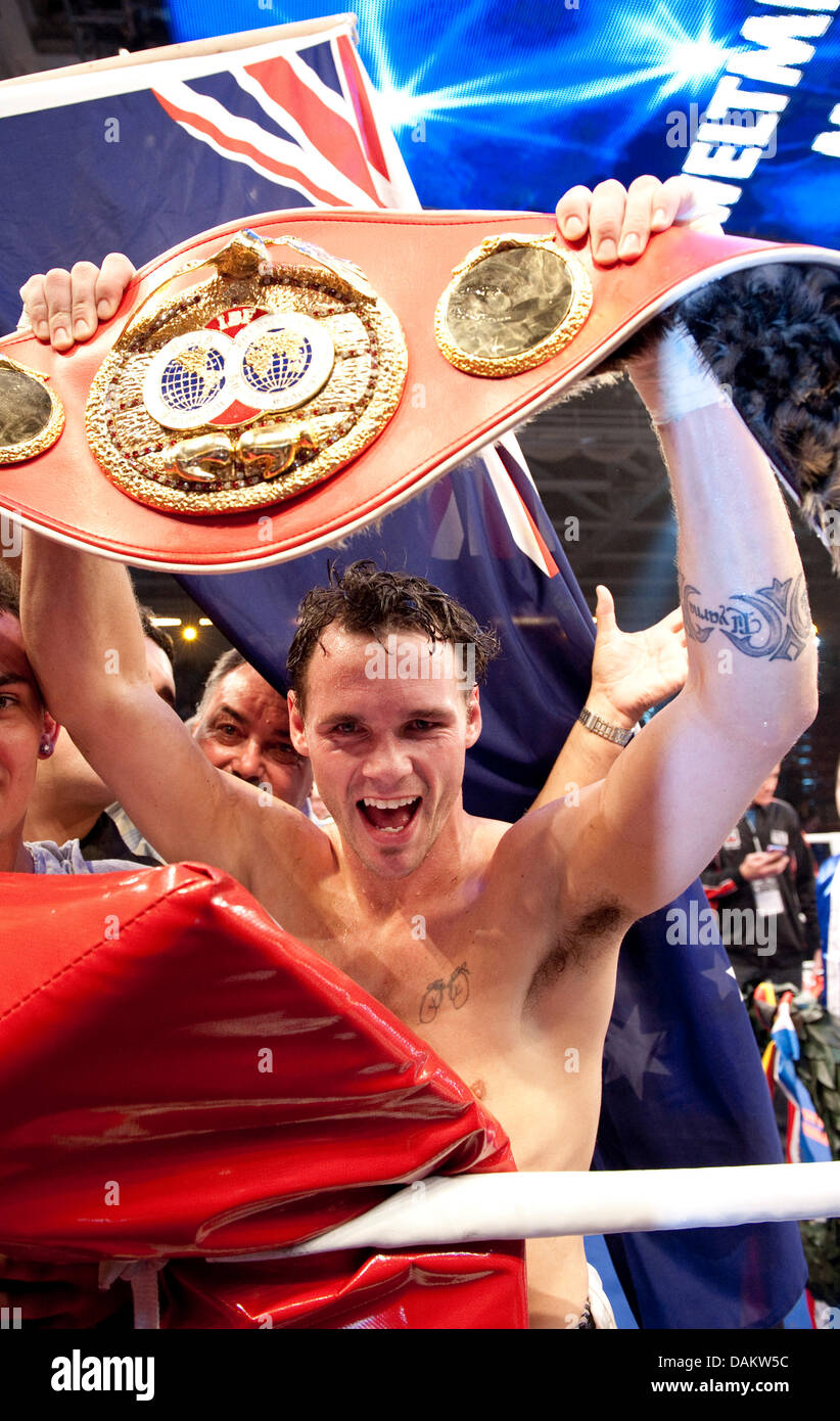 The Australian boxer Daniel Geale celebrates after the IBF World ...
