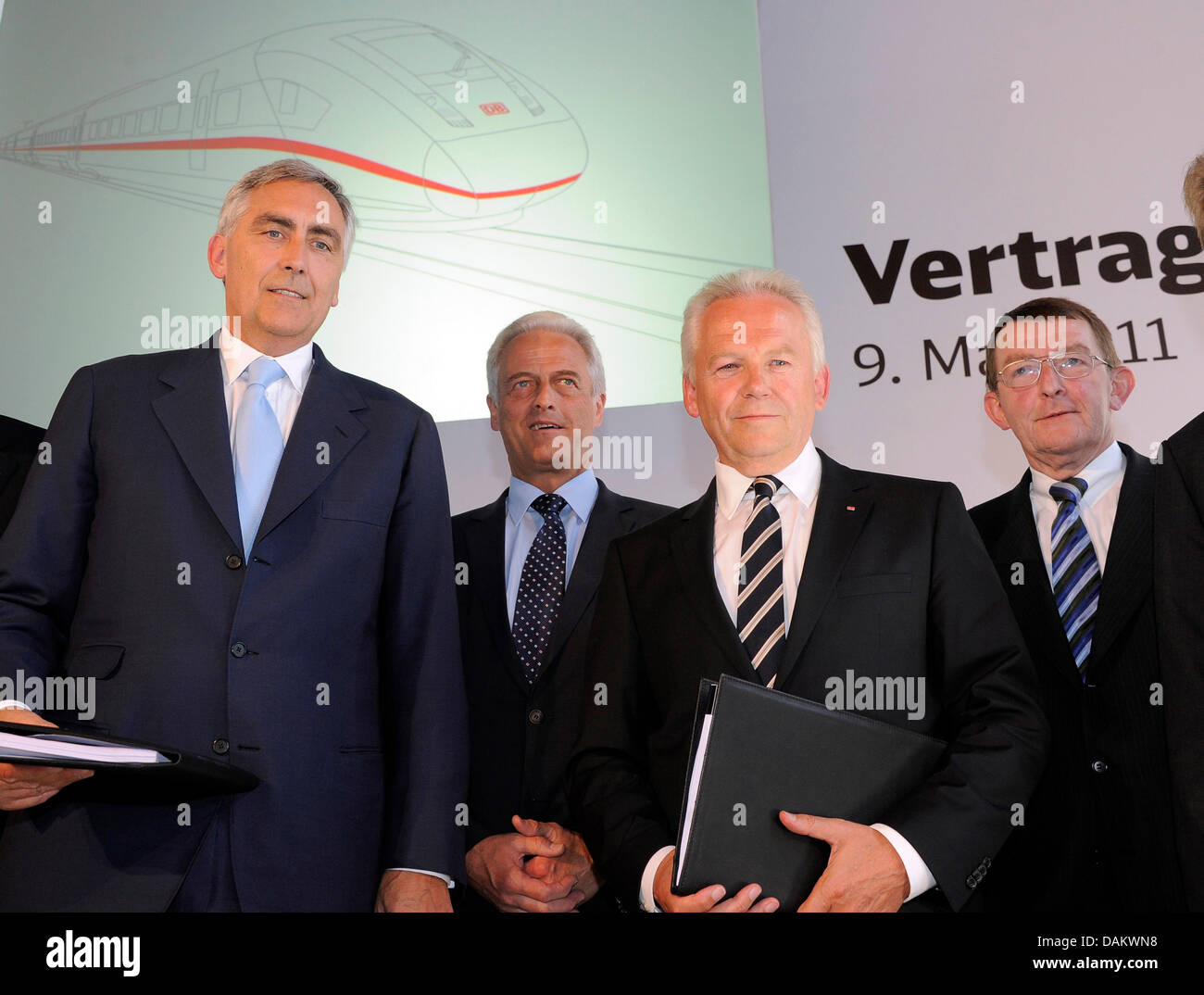 Federal minister for railway hi-res stock photography and images - Alamy