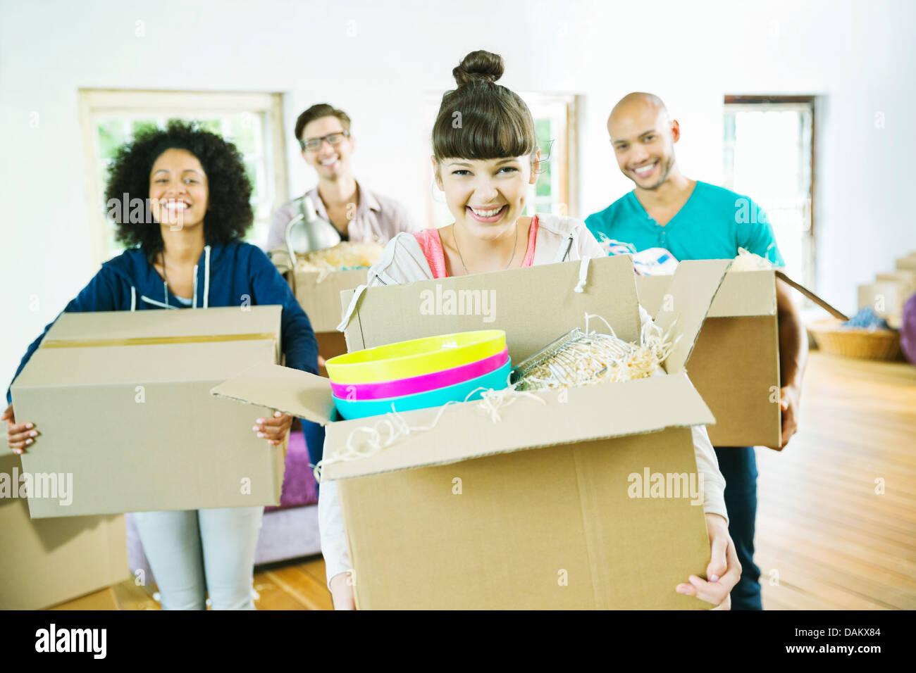 Unpacking boxes hi-res stock photography and images - Alamy