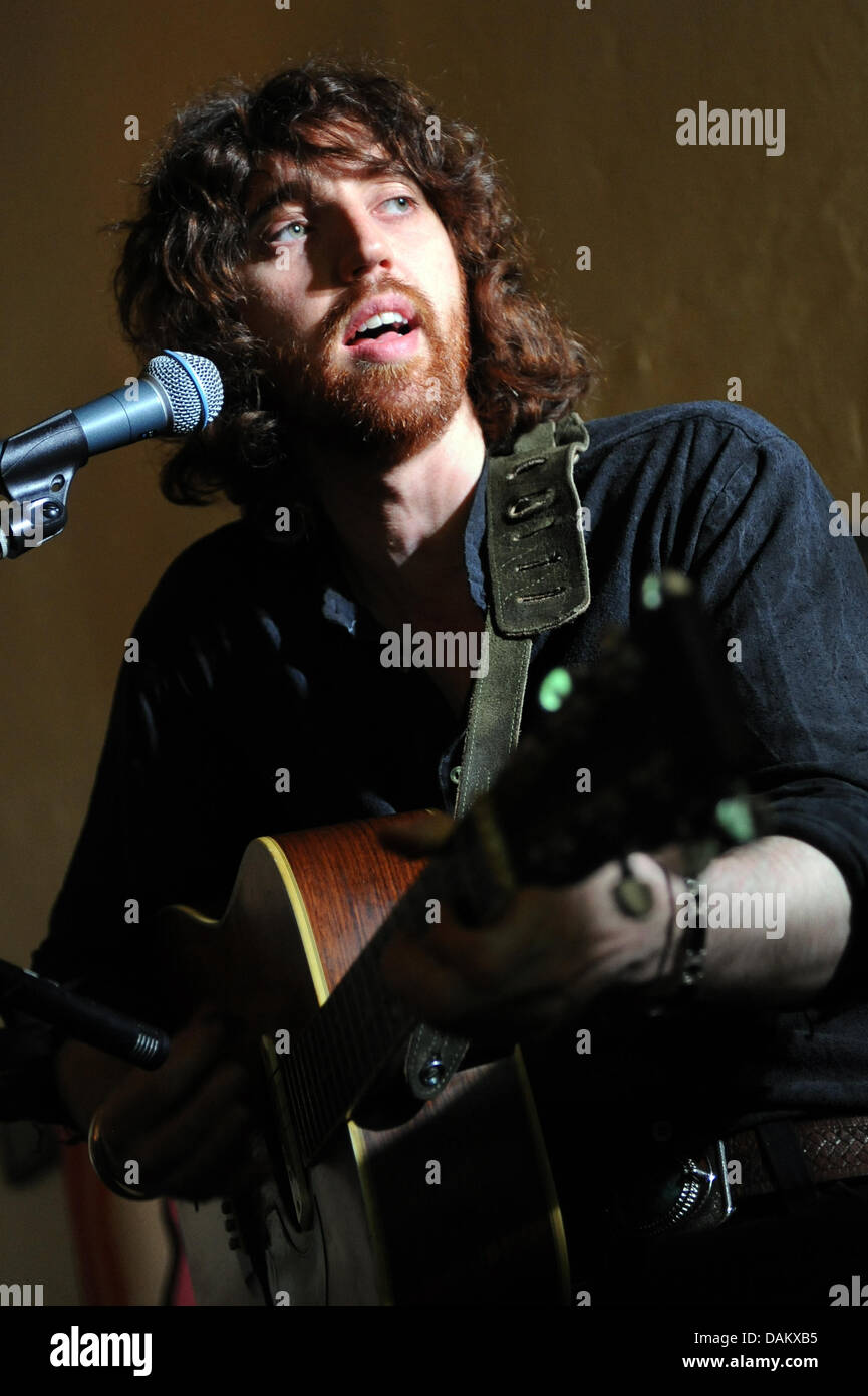 British singer Jonathan Jeremiah performs at Salon Schmueck in Berlin ...