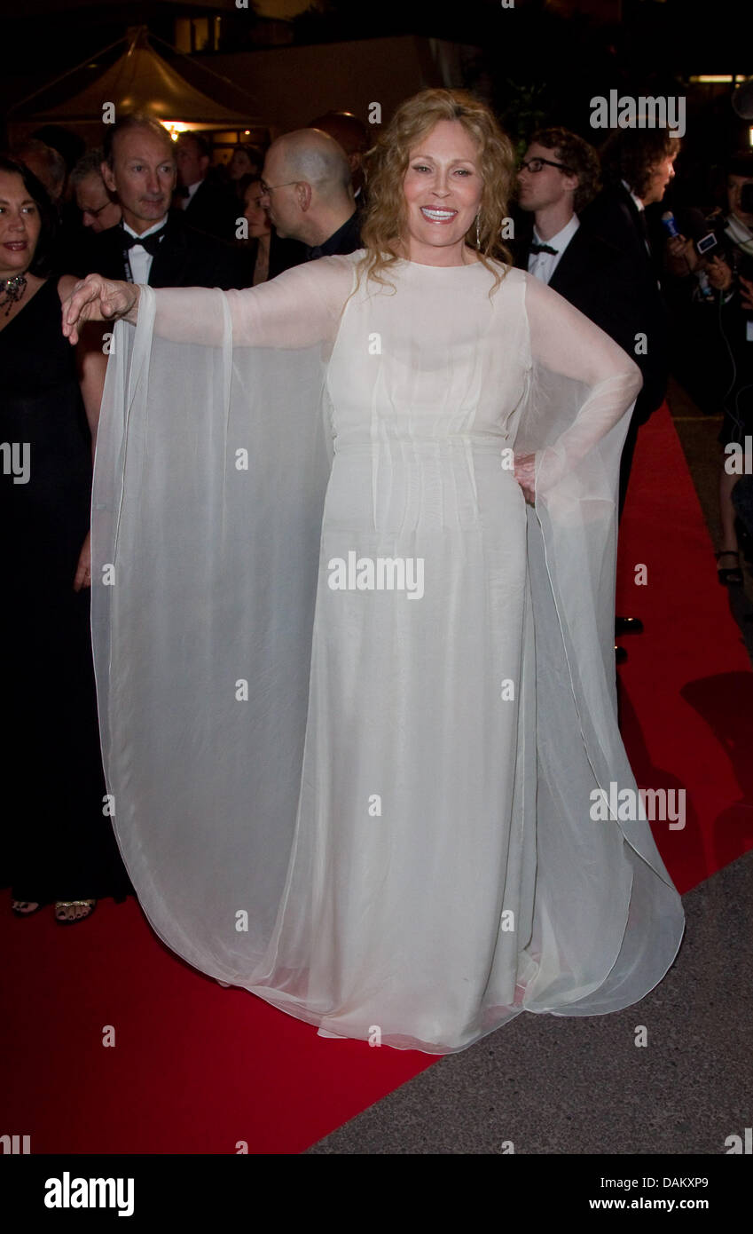 Actress Faye Dunaway arrives at the opening of the 64th International ...