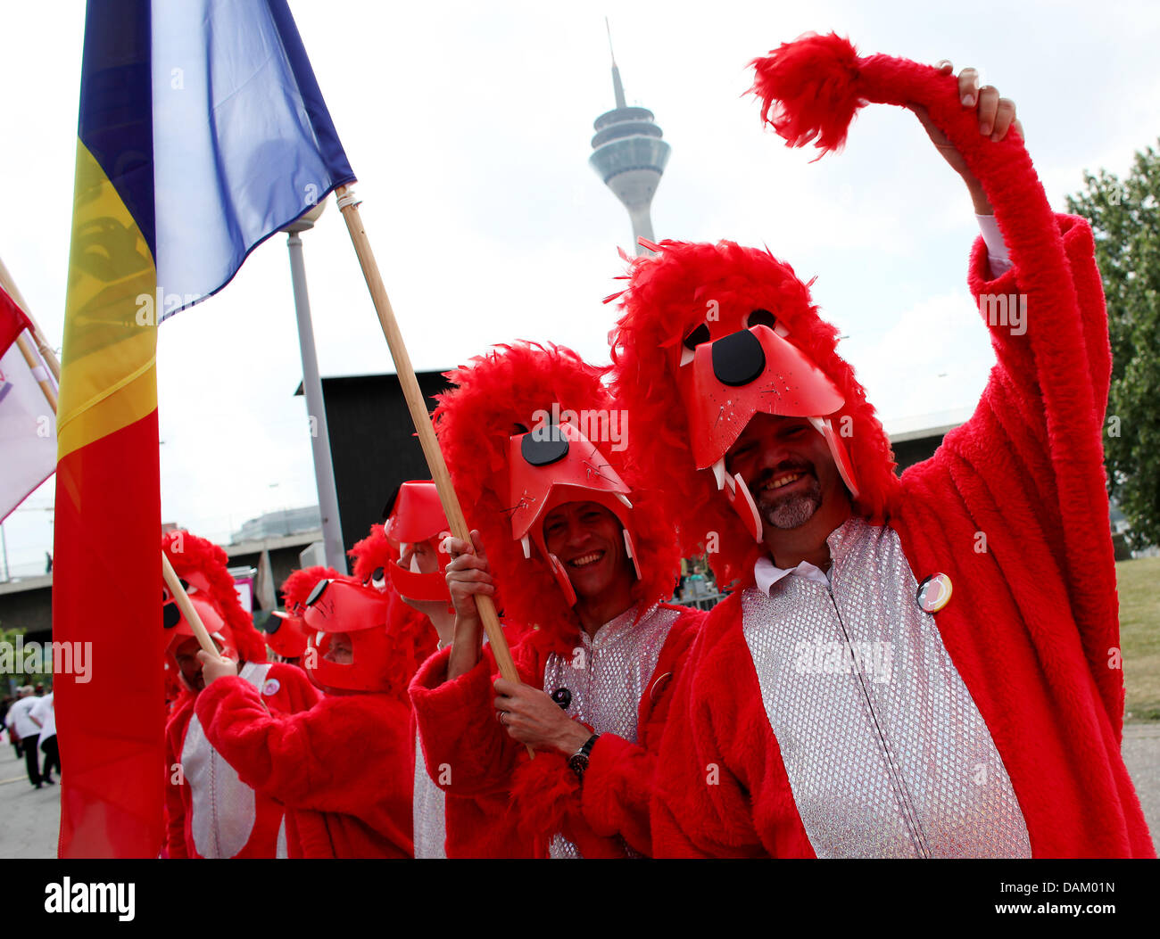 Duesseldorf clubs greet the international fans of the Eurovision Song ...
