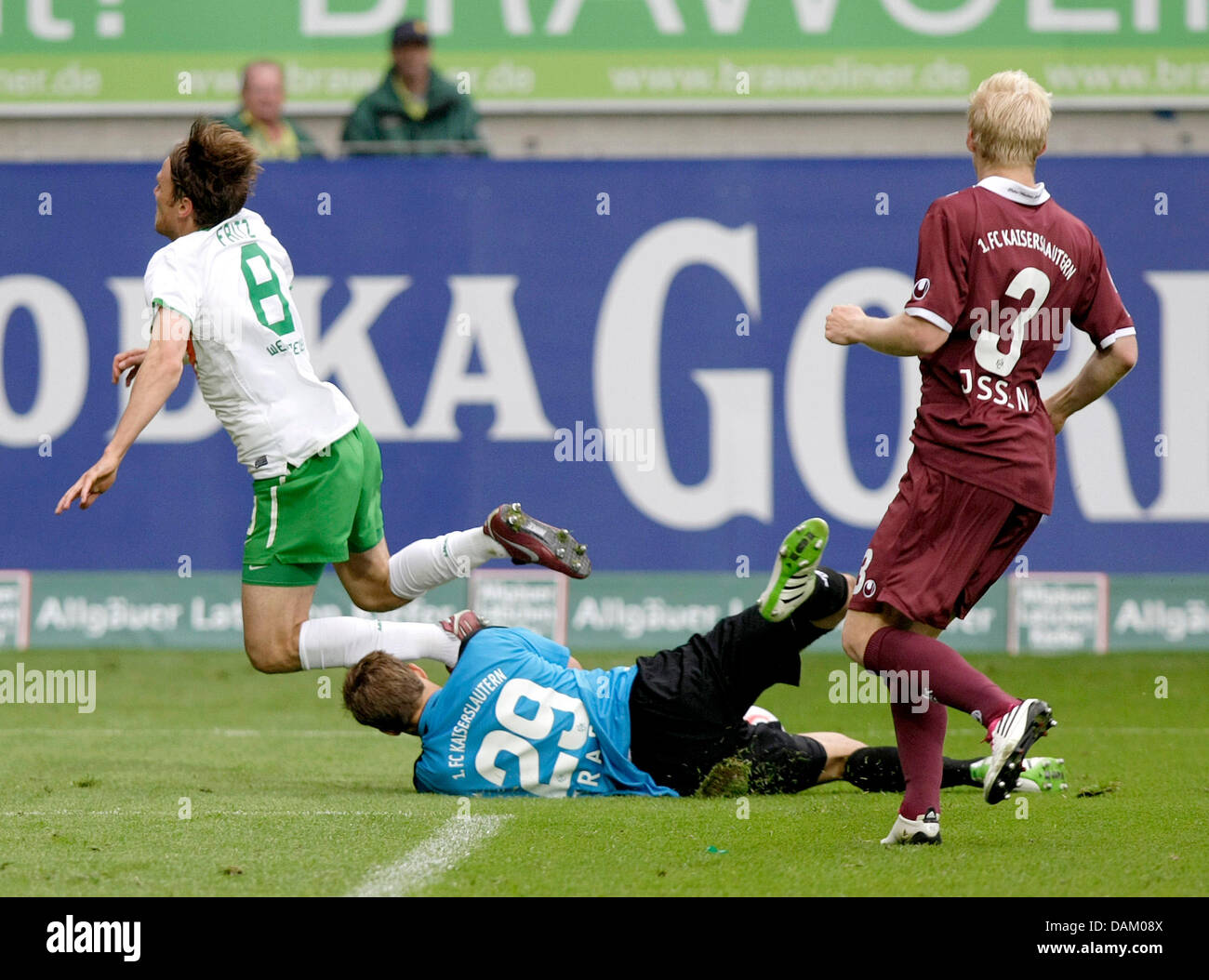 Goalkeeper kevin trapp hi-res stock photography and images - Alamy