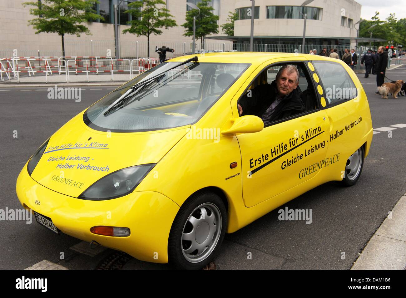 Over two litres hi-res stock photography and images - Alamy