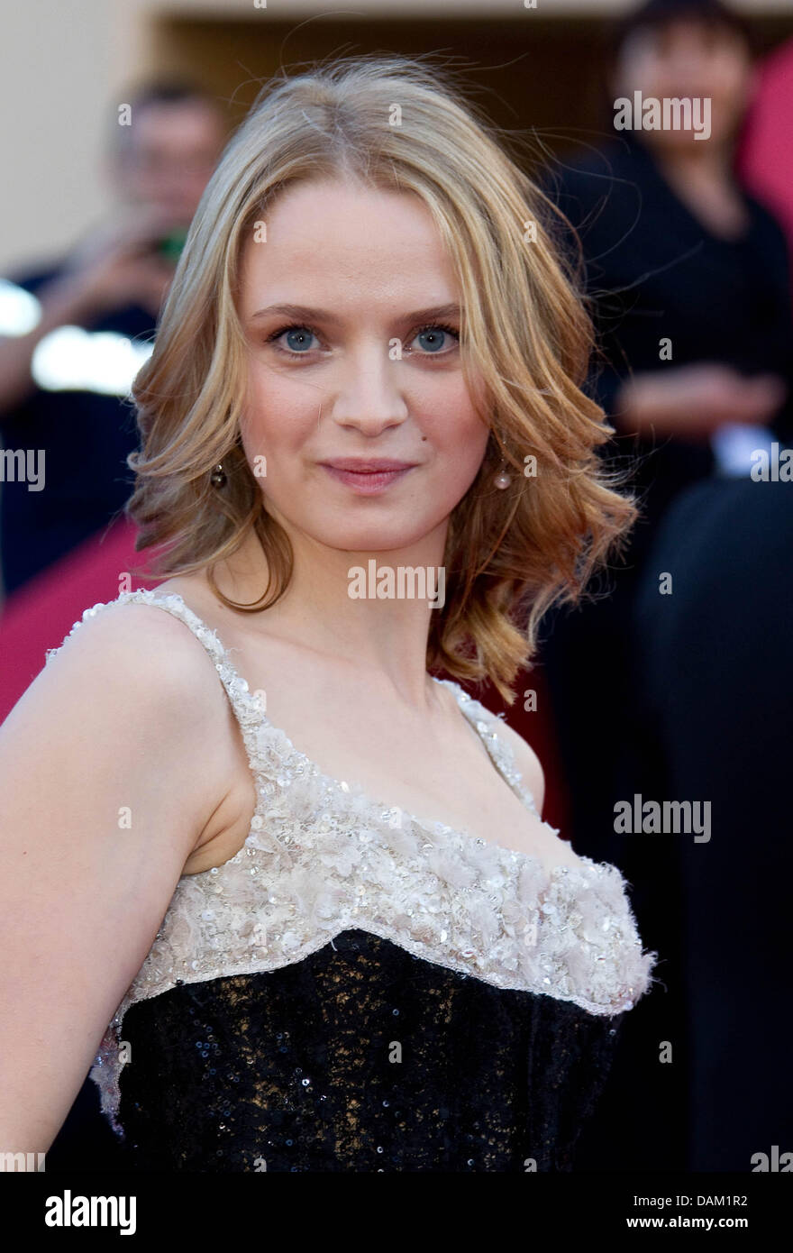 French actress Sara Forestier attends the premiere of 'The Tree Of Life ...