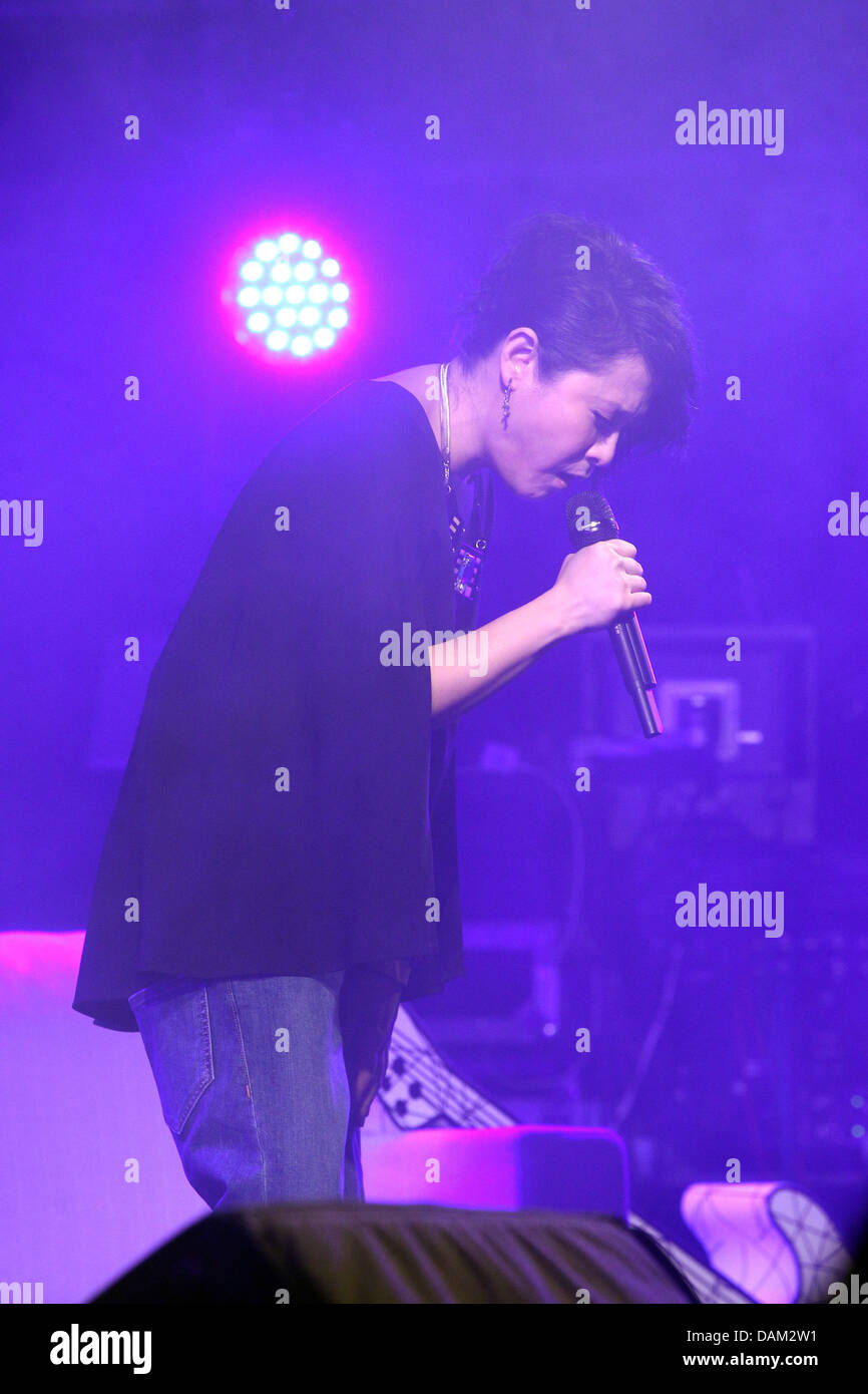 Rene Liu forgot lyrics in her concert in a comical opening in Taipei ...