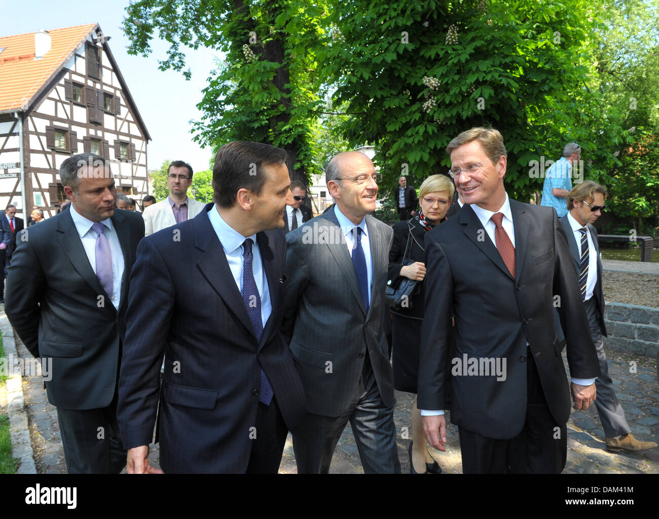 Fdp triangle hi-res stock photography and images - Alamy