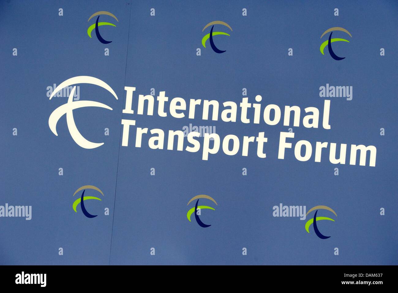 Landmark Forum Logo