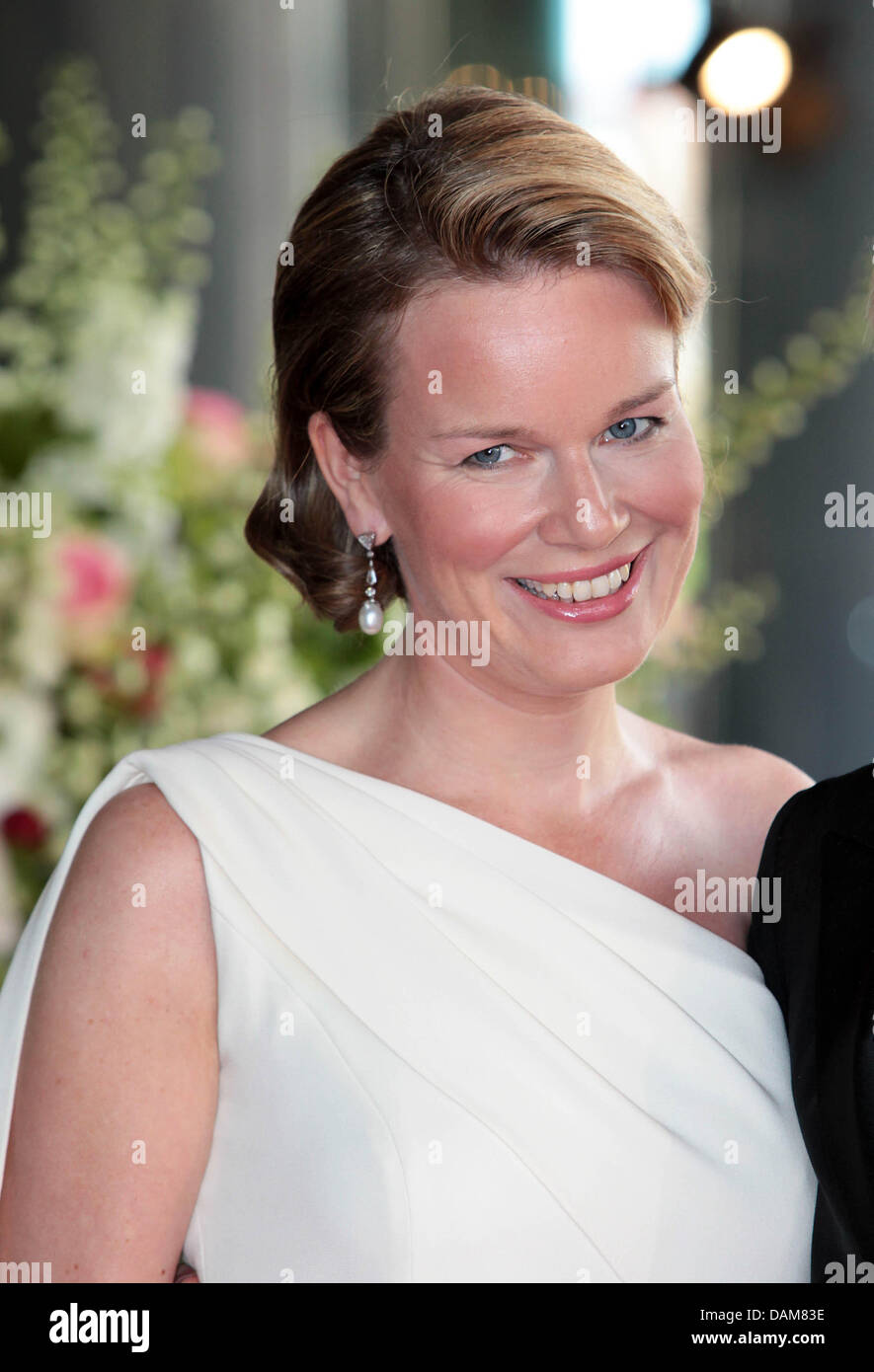 Crown Princess Mathilde of Belgium arrives at the Concertgebouw in ...
