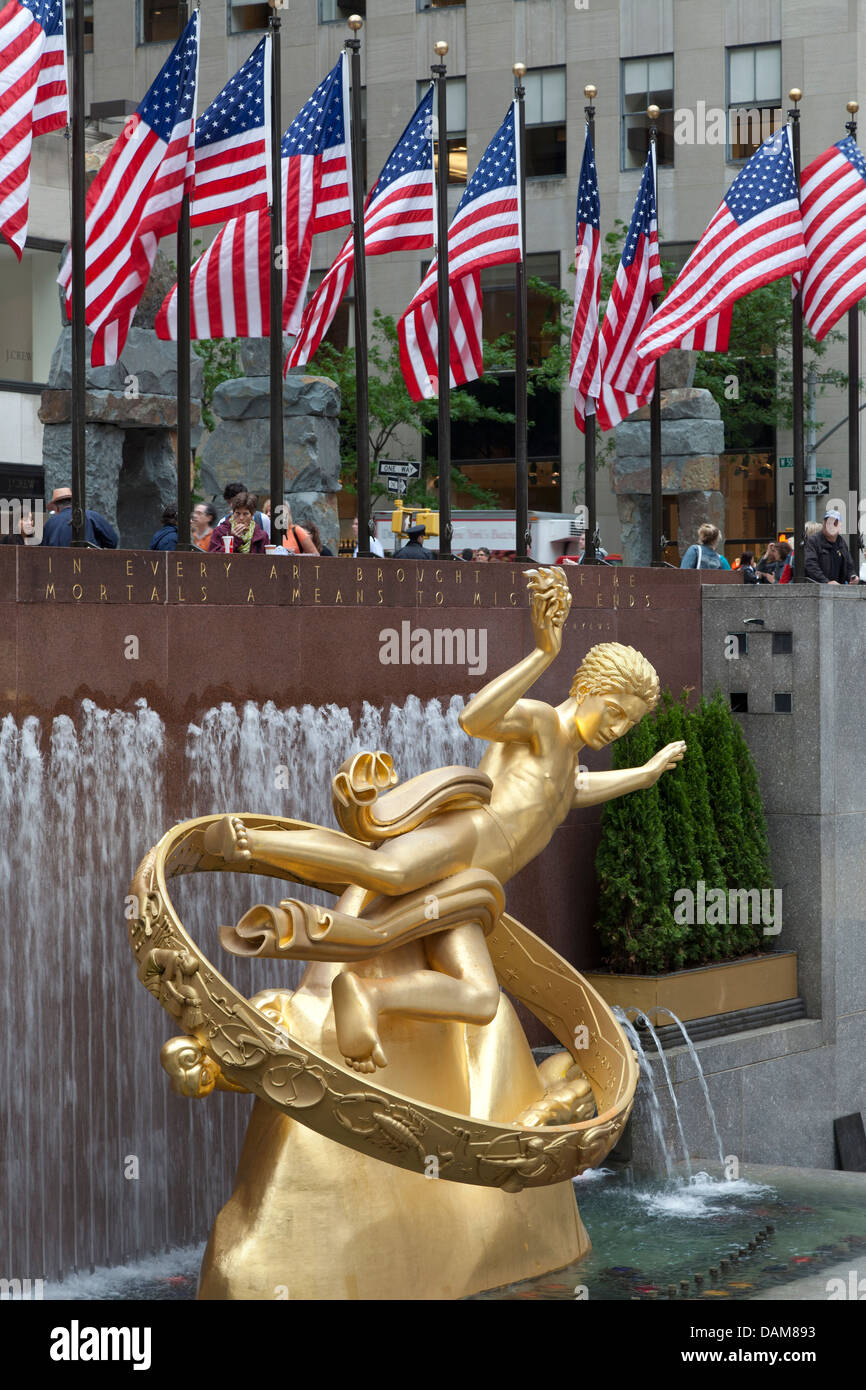 The Prometheus Sculpture (1934) by Paul Manship at Rockefeller Plaza ...