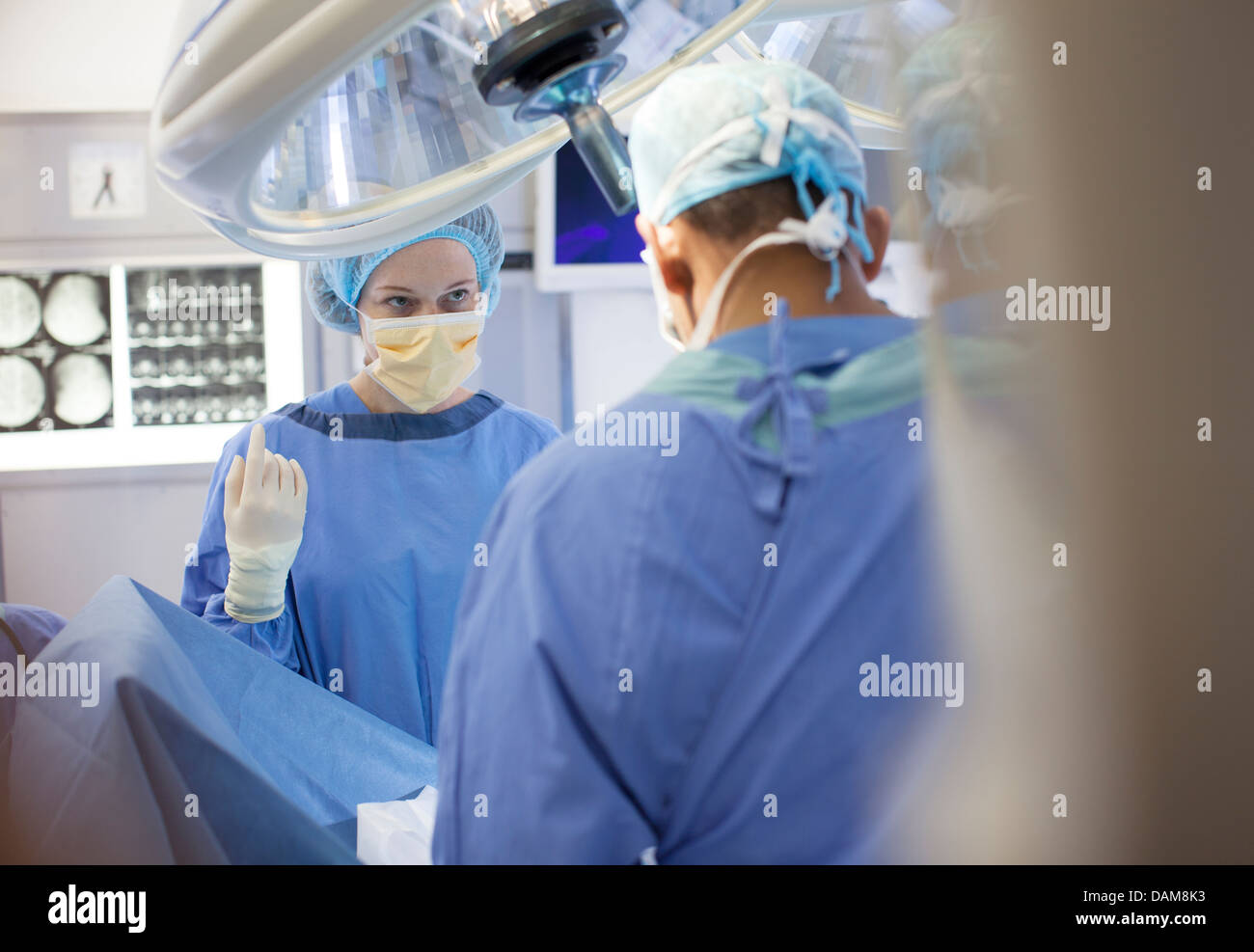 Operating room hi-res stock photography and images - Alamy