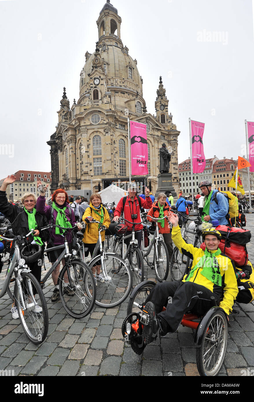 Bicycle pilgrims from Lutherstadt Wittenberg arrive for the Protestant ...