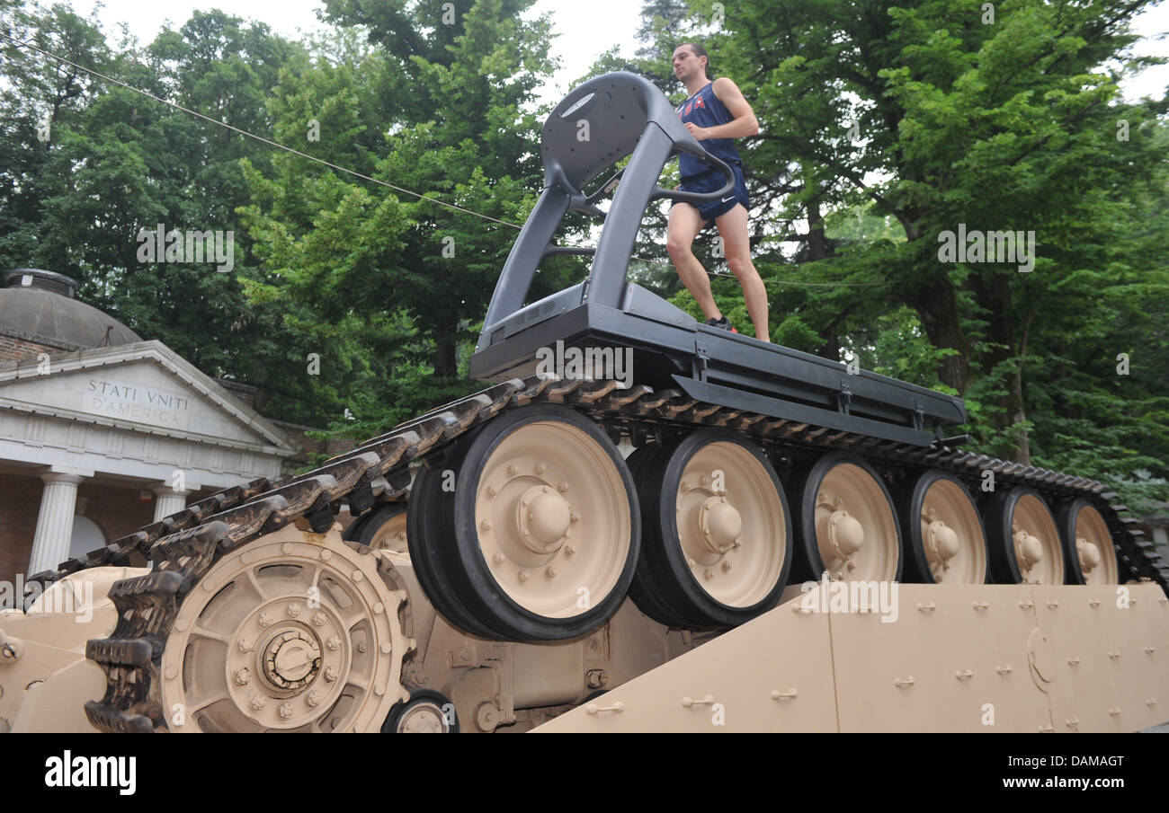 Jennifer guillermo allora calzadilla hi-res stock photography and ...