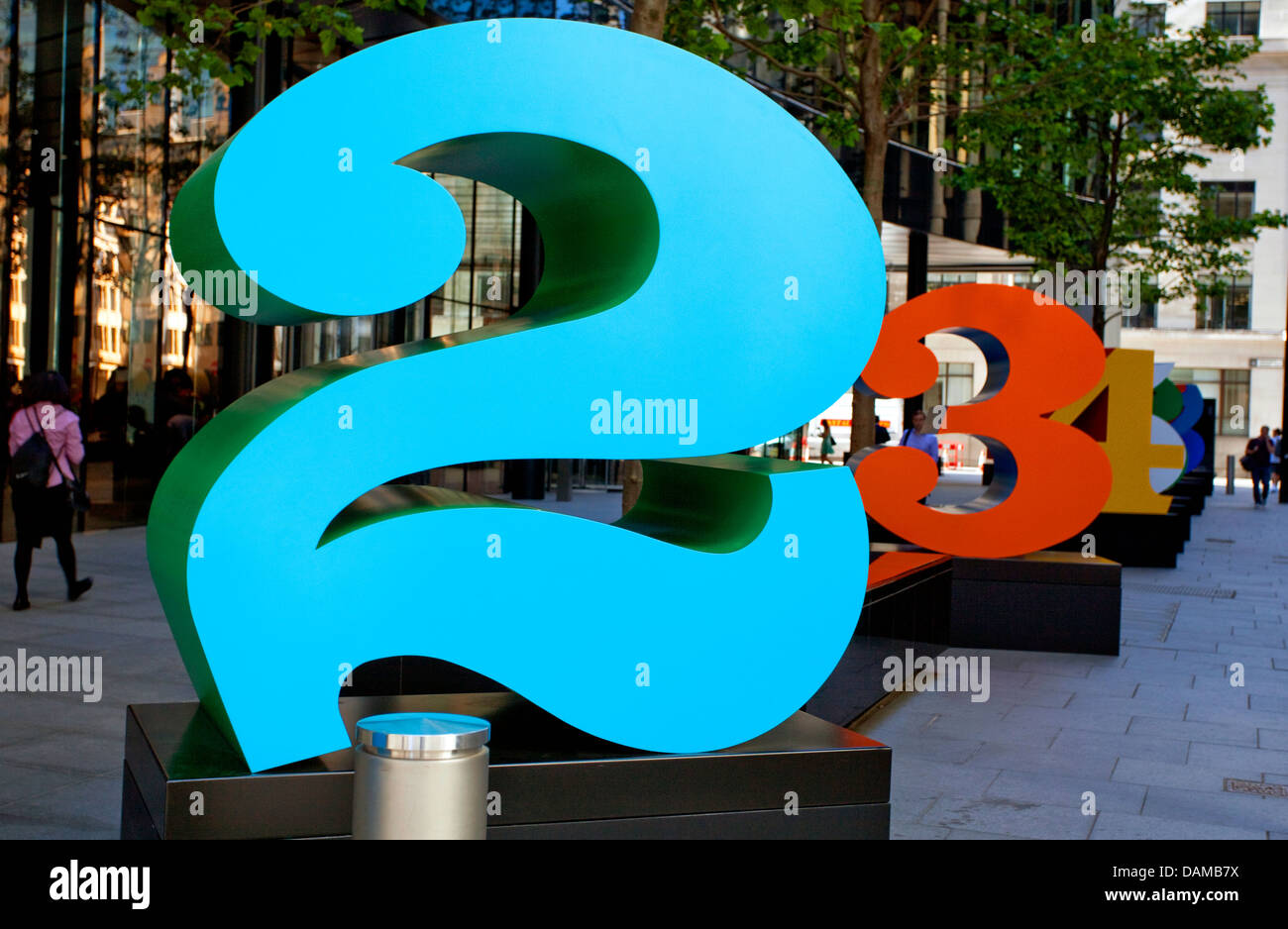 "One Through Zero" by Robert Indiana (detail) in the City of London ...