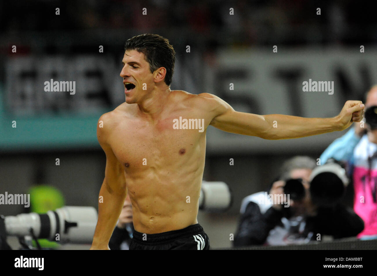 Germany's Mario Gomez celebrates after scoring his second goal (1:2 ...